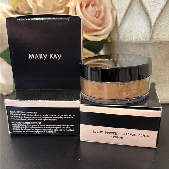 Mary Kay | Makeup | Mary Kay Silky Setting Powder Light Bronze | Poshmark